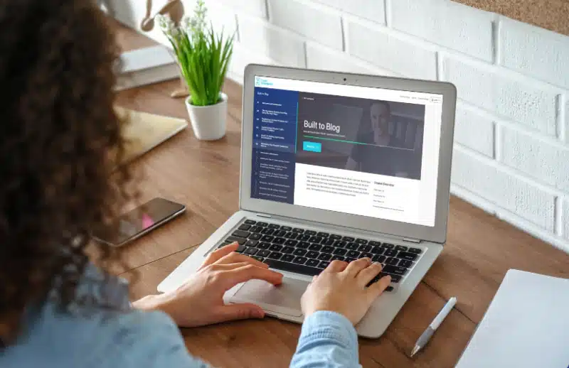 Ryan Robinson – Built To Blog - Udcourse